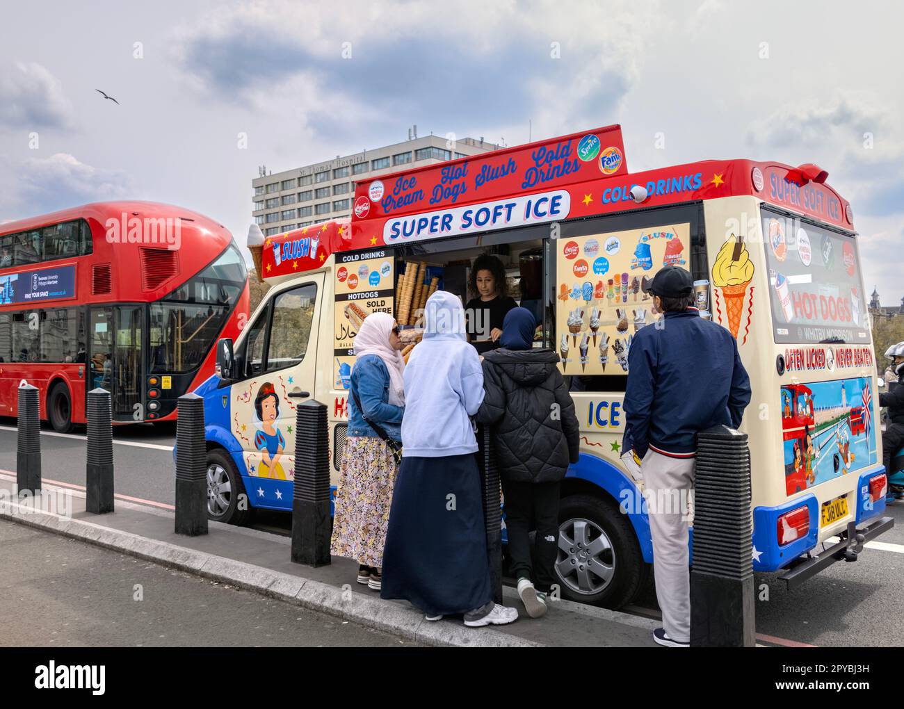 People in a queue for Ice Cream at Ice Cream Van, Westminster Bridge ...