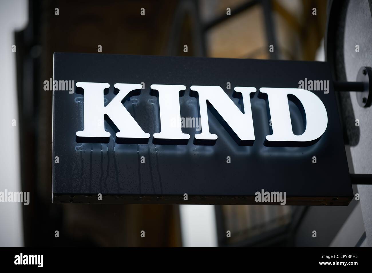 Kind Bars Logo
