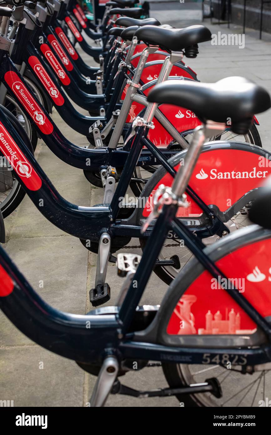 Santander Cycles London formerly know as Boris Bikes Stock Photo - Alamy