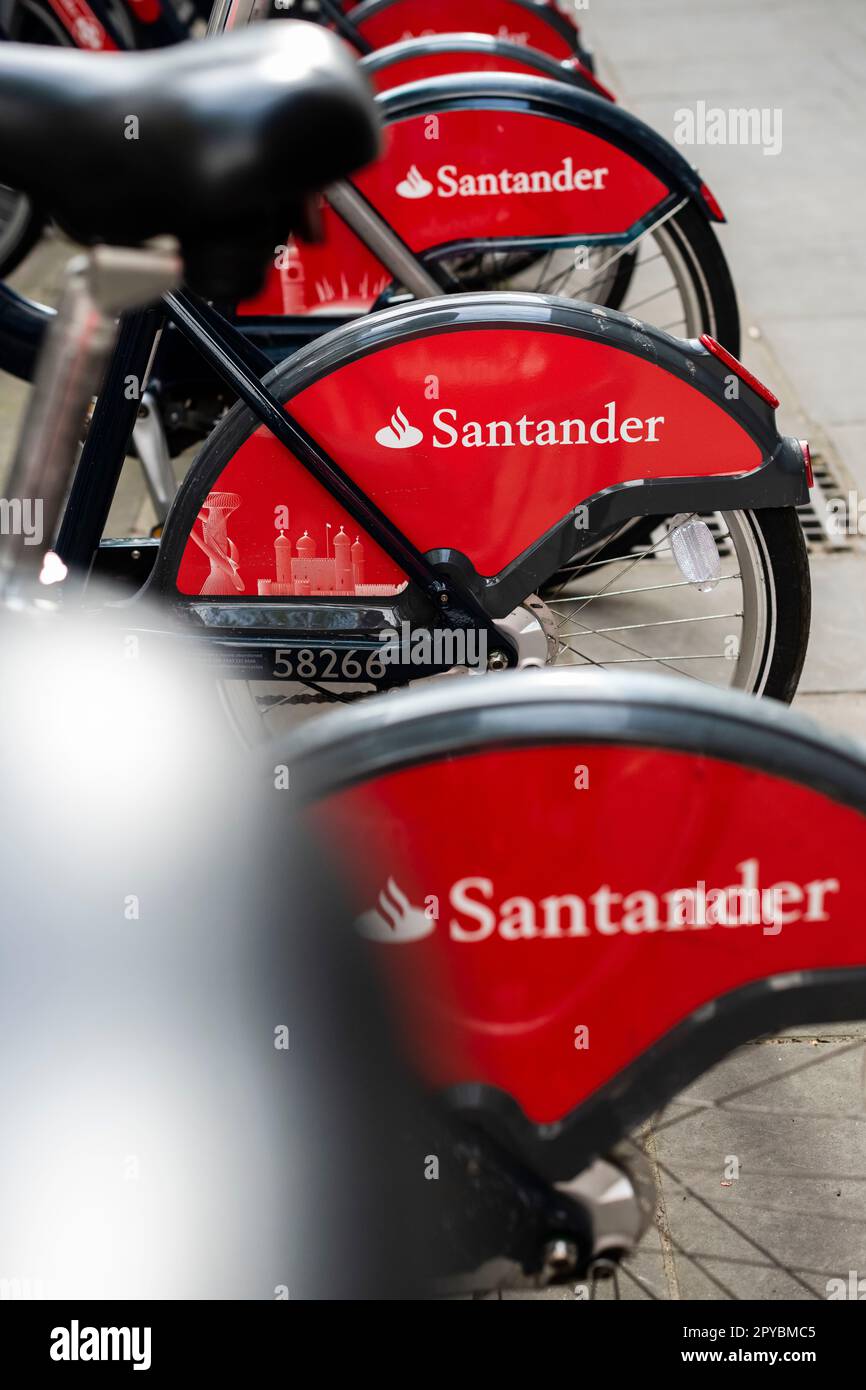 Santander bikes with no people hi-res stock photography and images - Alamy