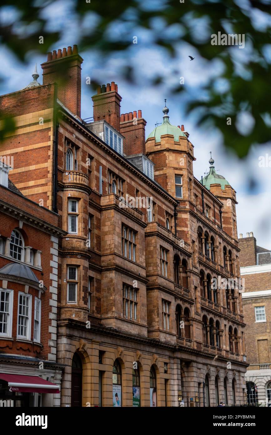 Stunning brickwork of building in London Stock Photo - Alamy