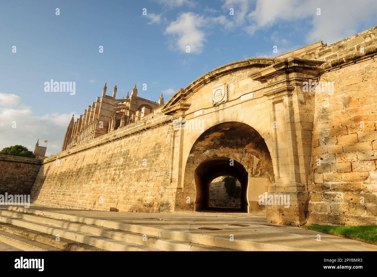 gate of the Train, modern Portella, integrated within the last ...