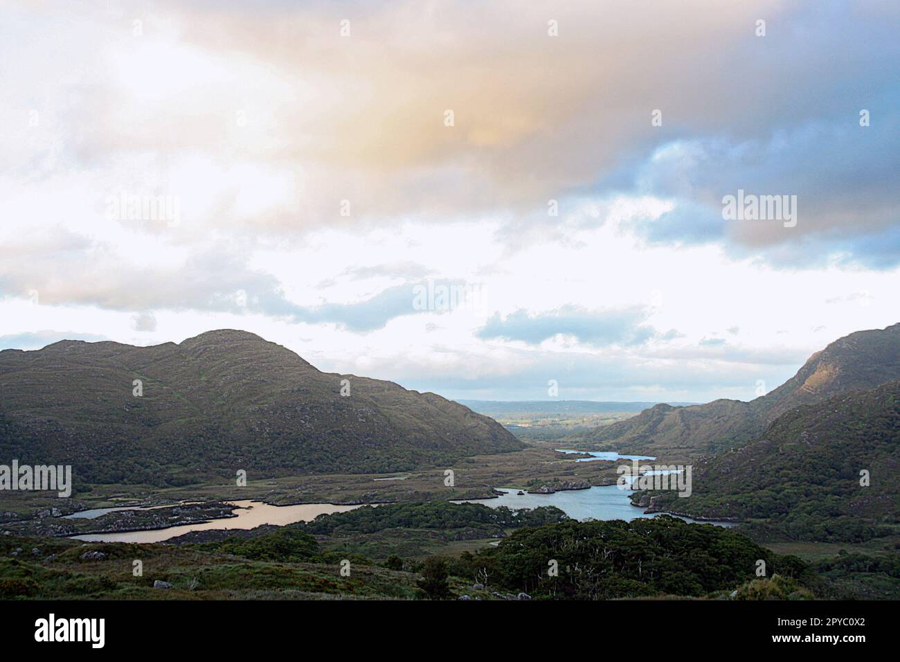 Ladies view hi-res stock photography and images - Alamy