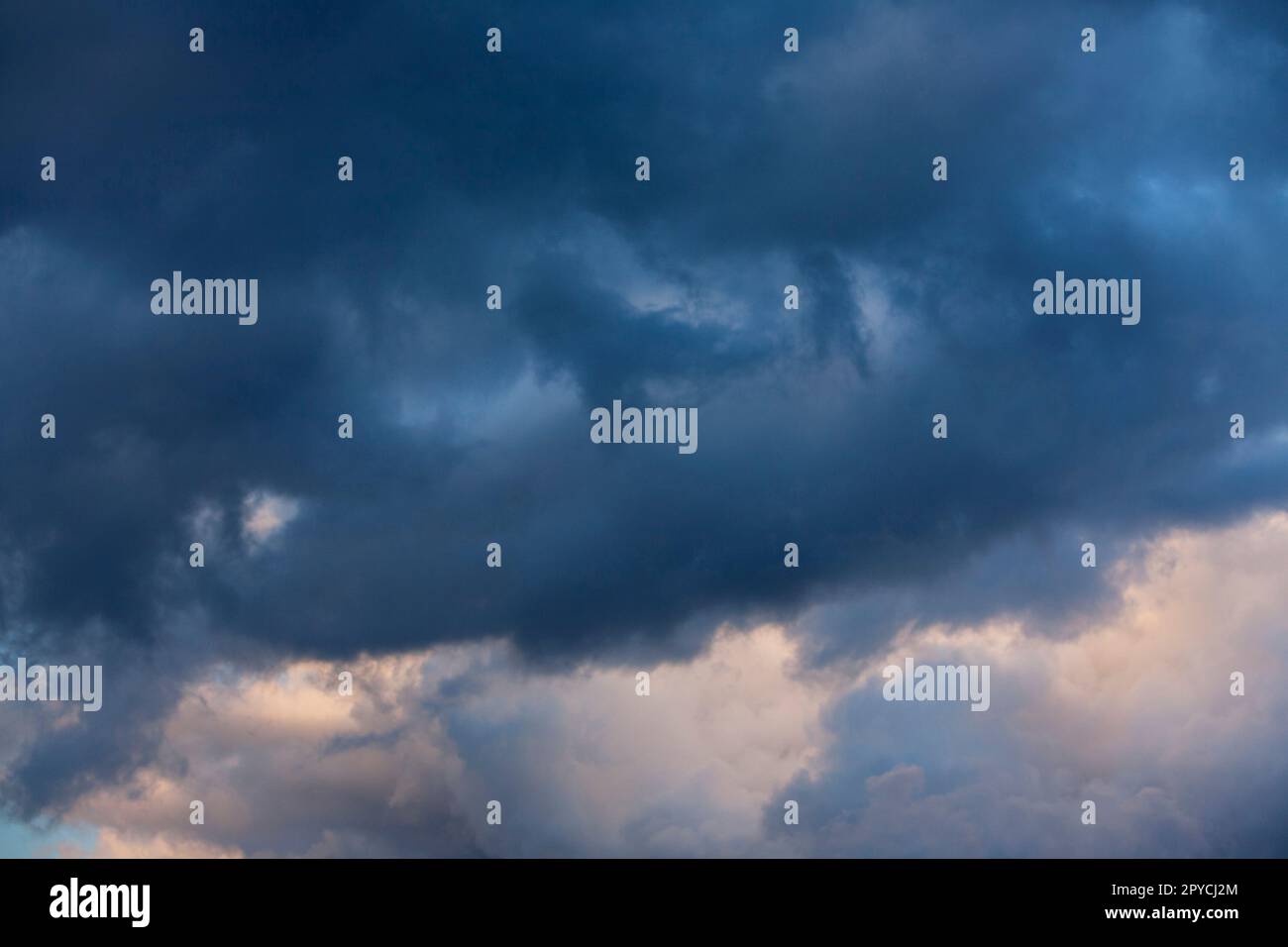 Sky clouds storm autumn time hi-res stock photography and images - Alamy