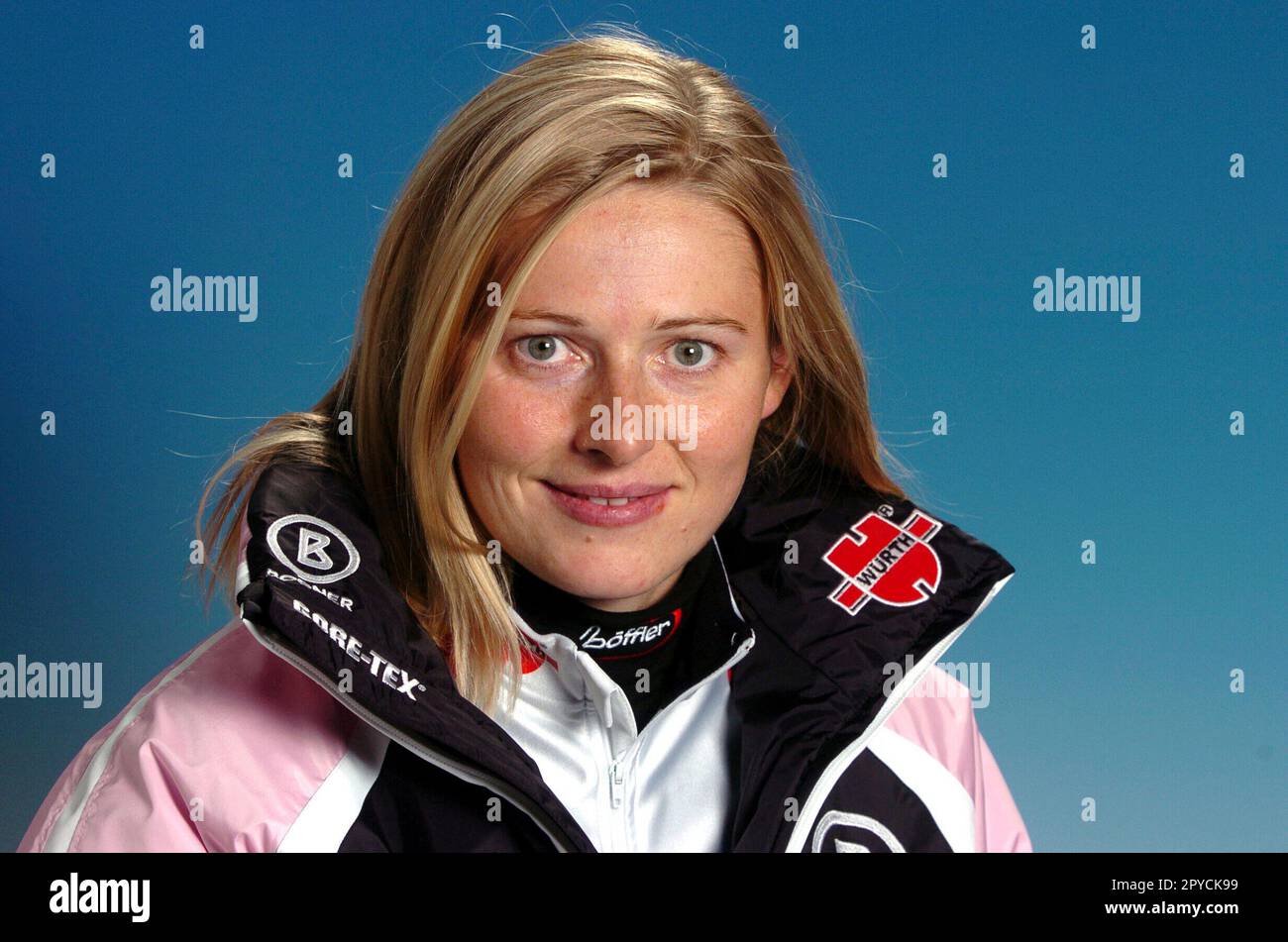 Ingolstadt, Deutschland. 14th Oct, 2004. ^ARCHIVE PHOTO: Katrin APEL ...