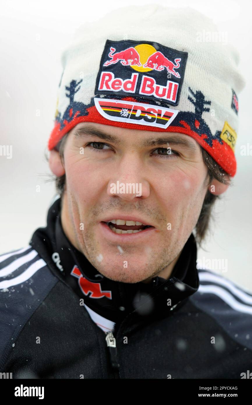 100 025 100 hi-res stock photography and images - Alamy