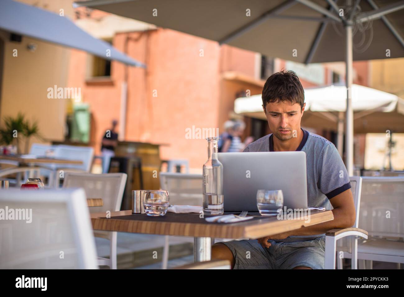 Bearded freelancer typing on hi-res stock photography and images - Alamy