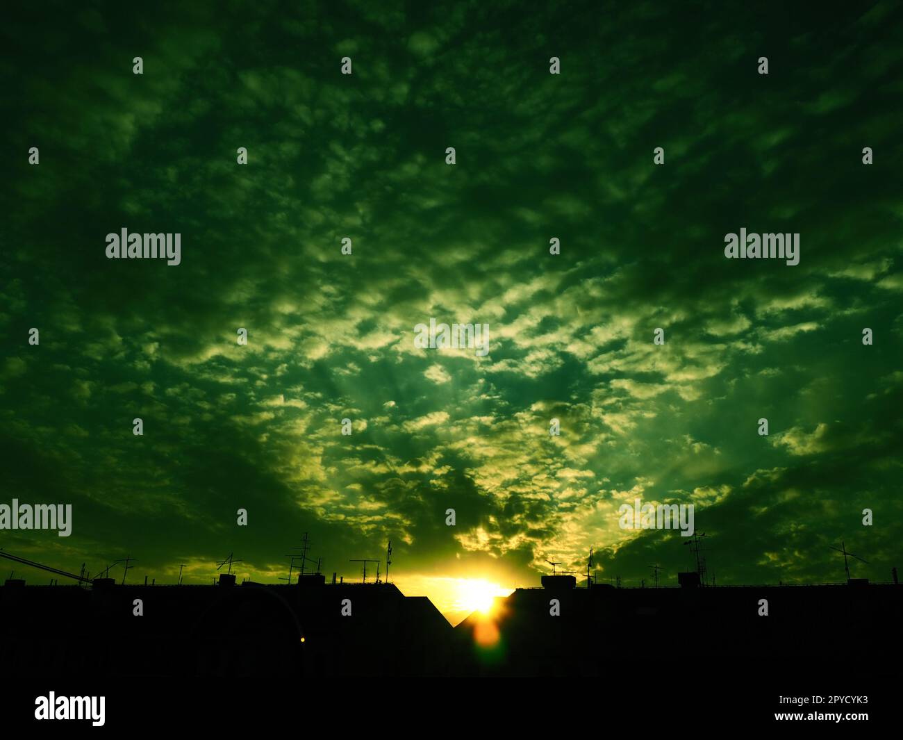 Rooftops and clouds hi-res stock photography and images - Alamy