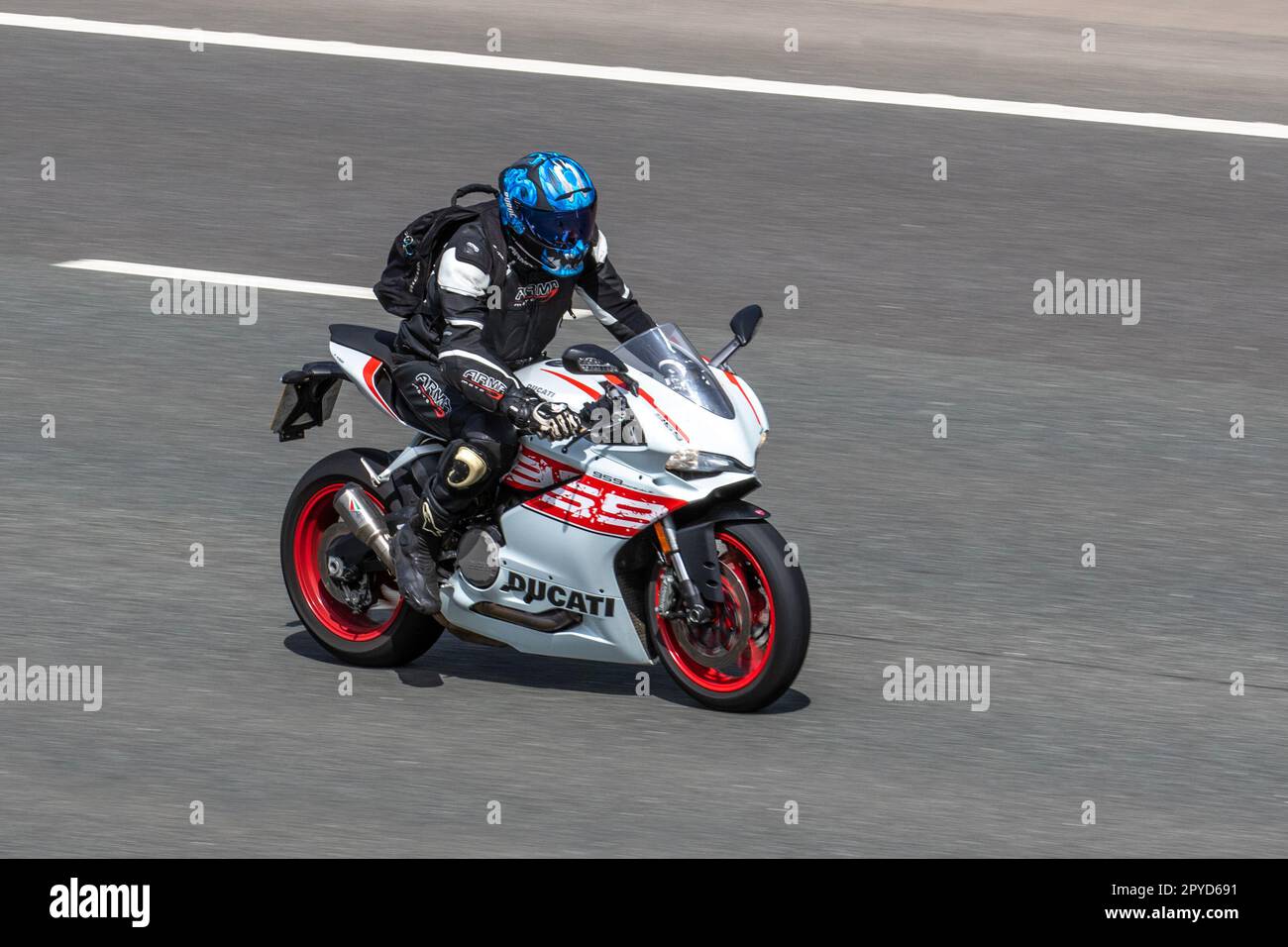 899 panigale hi-res stock photography and images - Alamy
