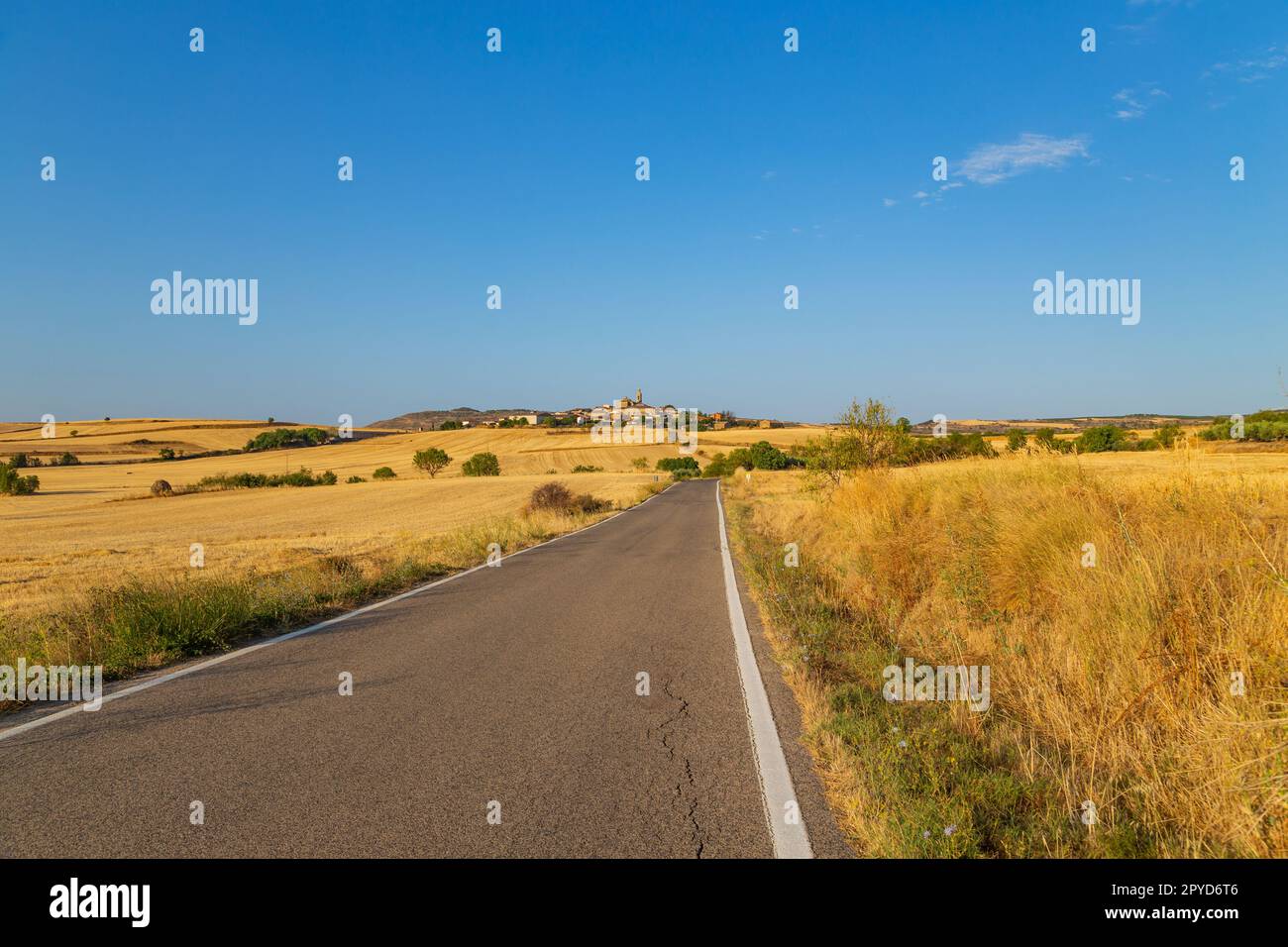Rural road in the Spanish Stock Photo - Alamy