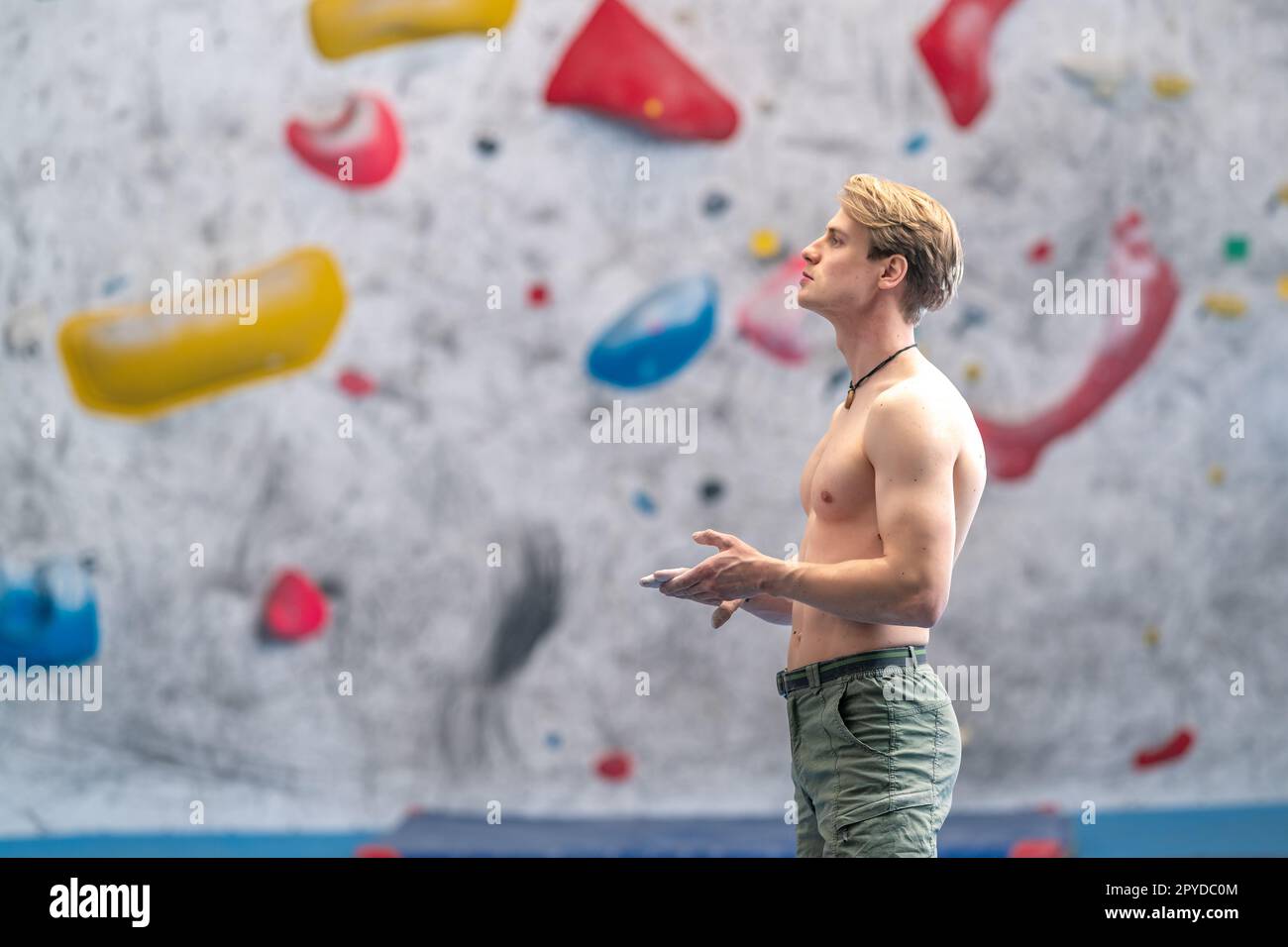Boulder climbing hi-res stock photography and images - Alamy