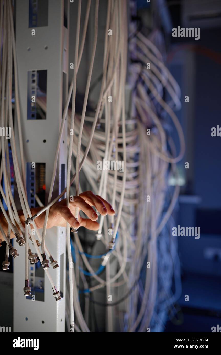 Tangled cables and wires rack hi-res stock photography and images - Alamy