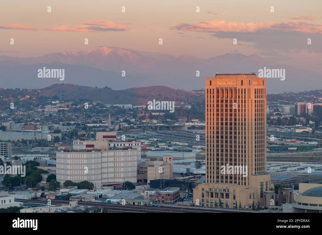 Los angeles buildings union station hi-res stock photography and images ...