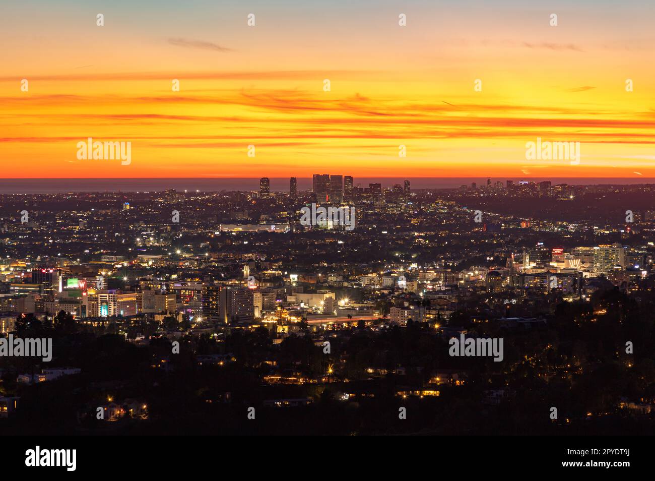 Hollywood los angeles sunset night hi-res stock photography and images ...