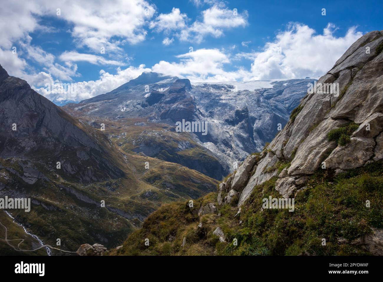 Glaciers in the alps hi-res stock photography and images - Alamy