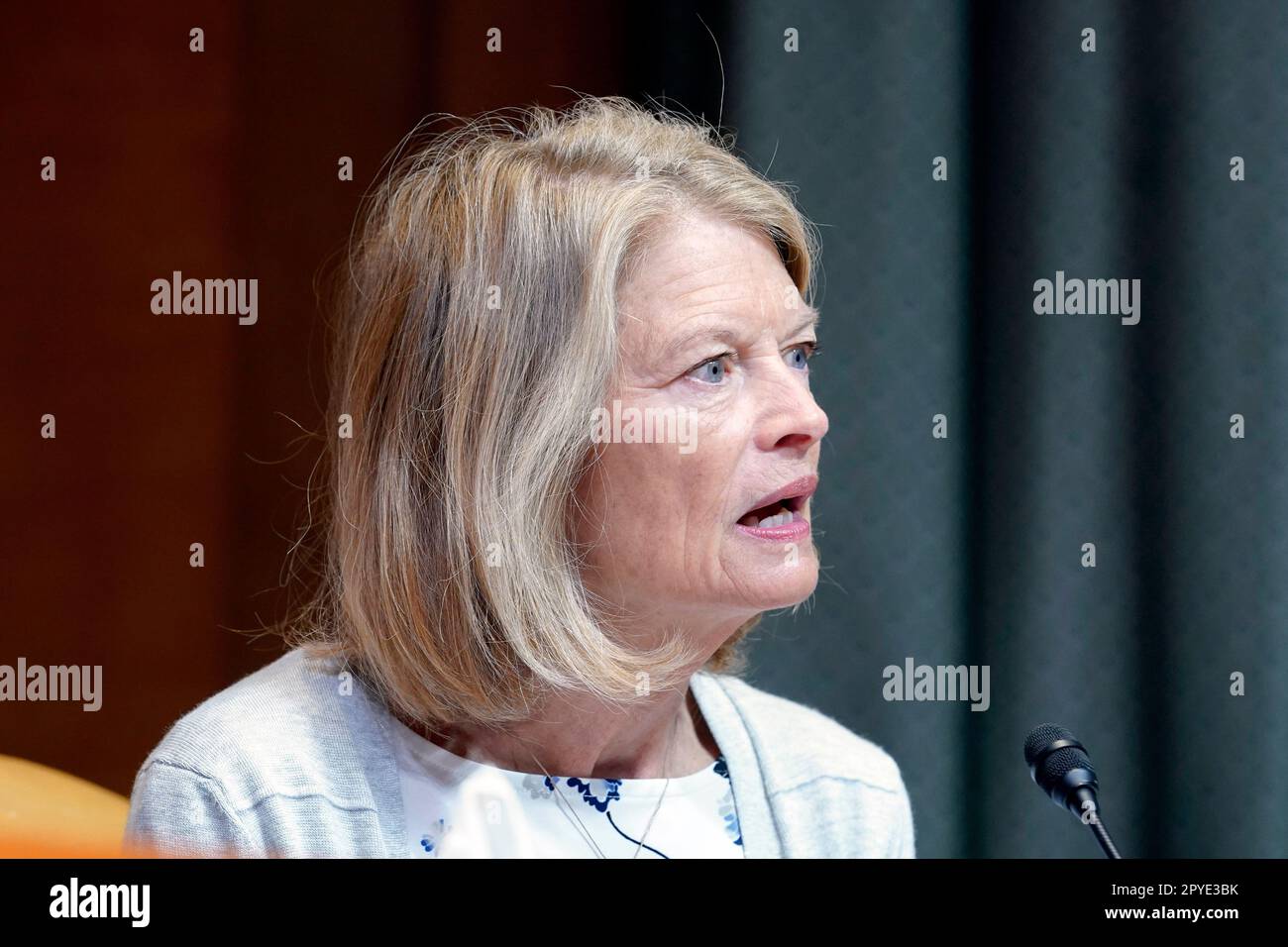 Sen. Lisa Murkowski, R-Alaska, questions Deputy Secretary of Energy ...