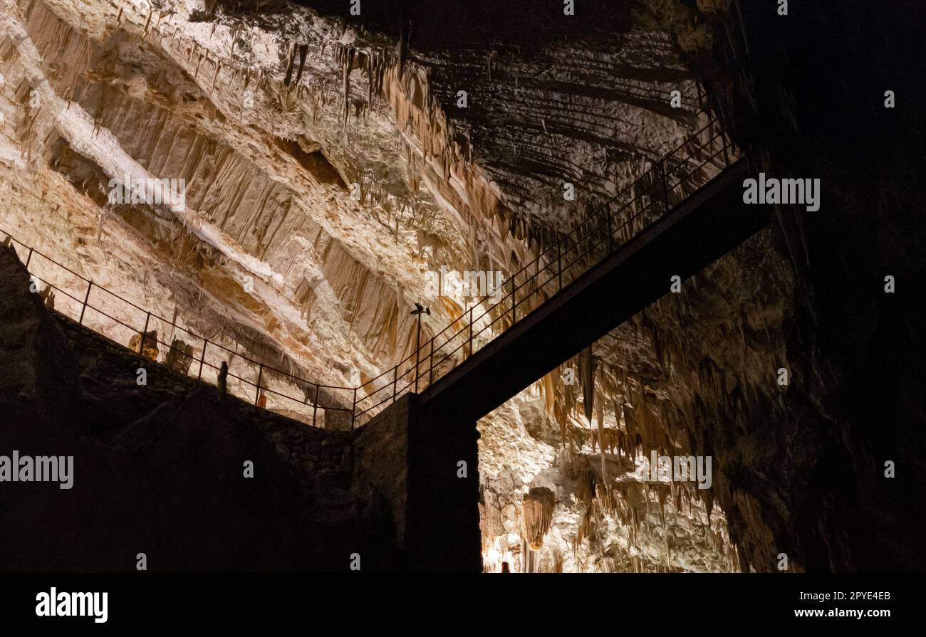 Cave bridge hi-res stock photography and images - Alamy