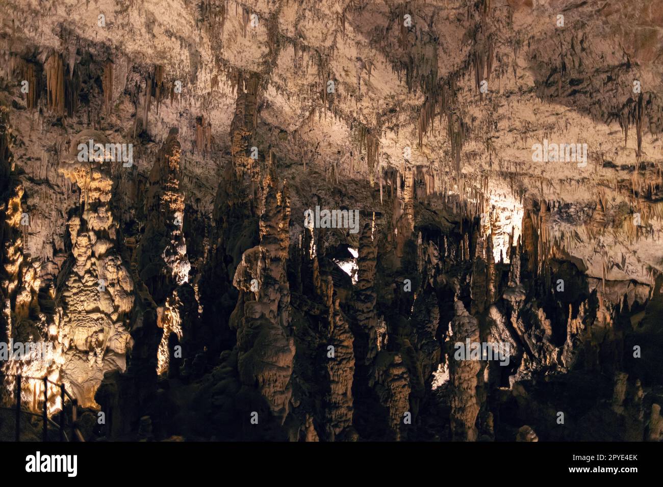 Stalactite mineral formation Stock Photo - Alamy