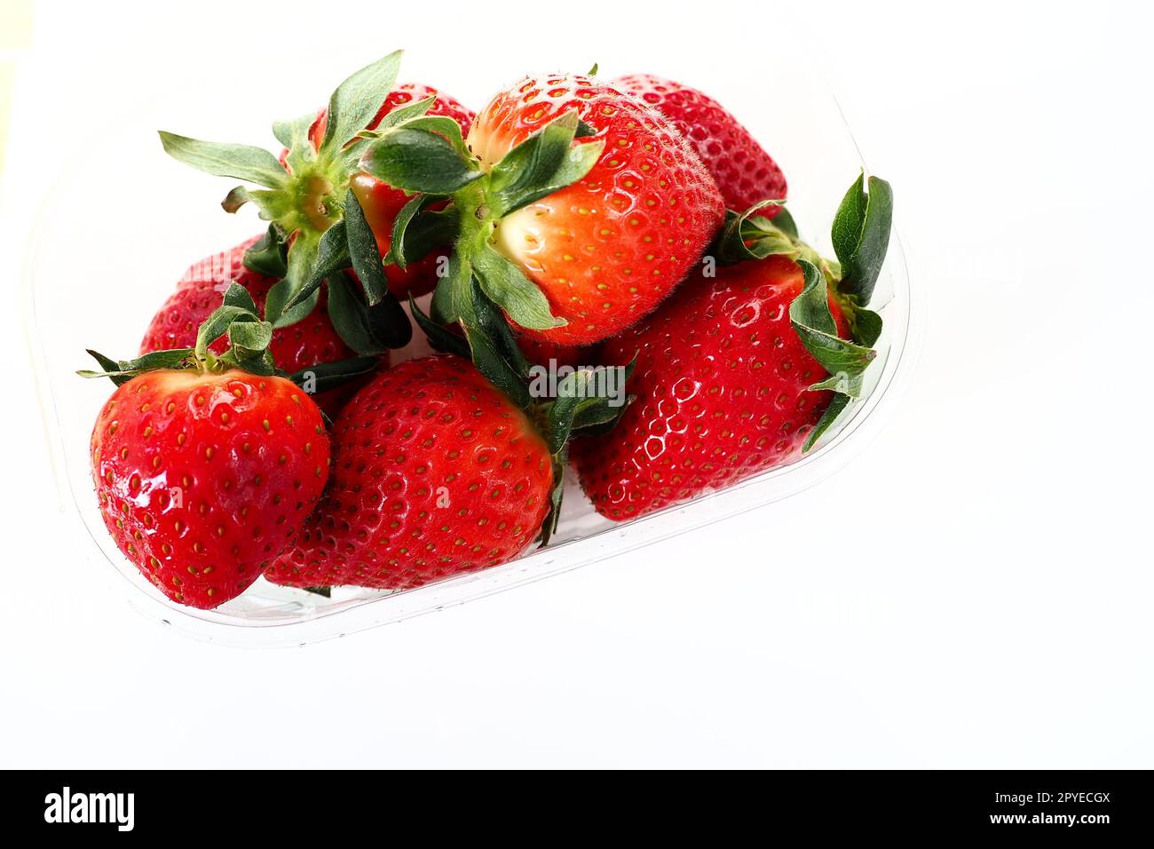Strawberries a plastic box hi-res stock photography and images - Alamy