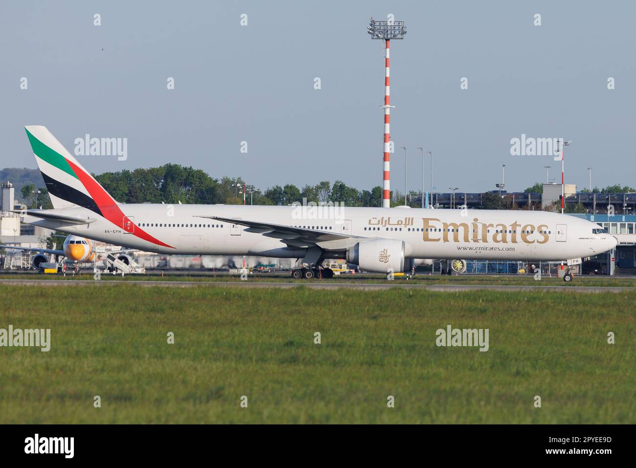 Düsseldorf, Germany. 03.05.2023. A6-EPH EMIRATES BOEING 777-31HER at ...