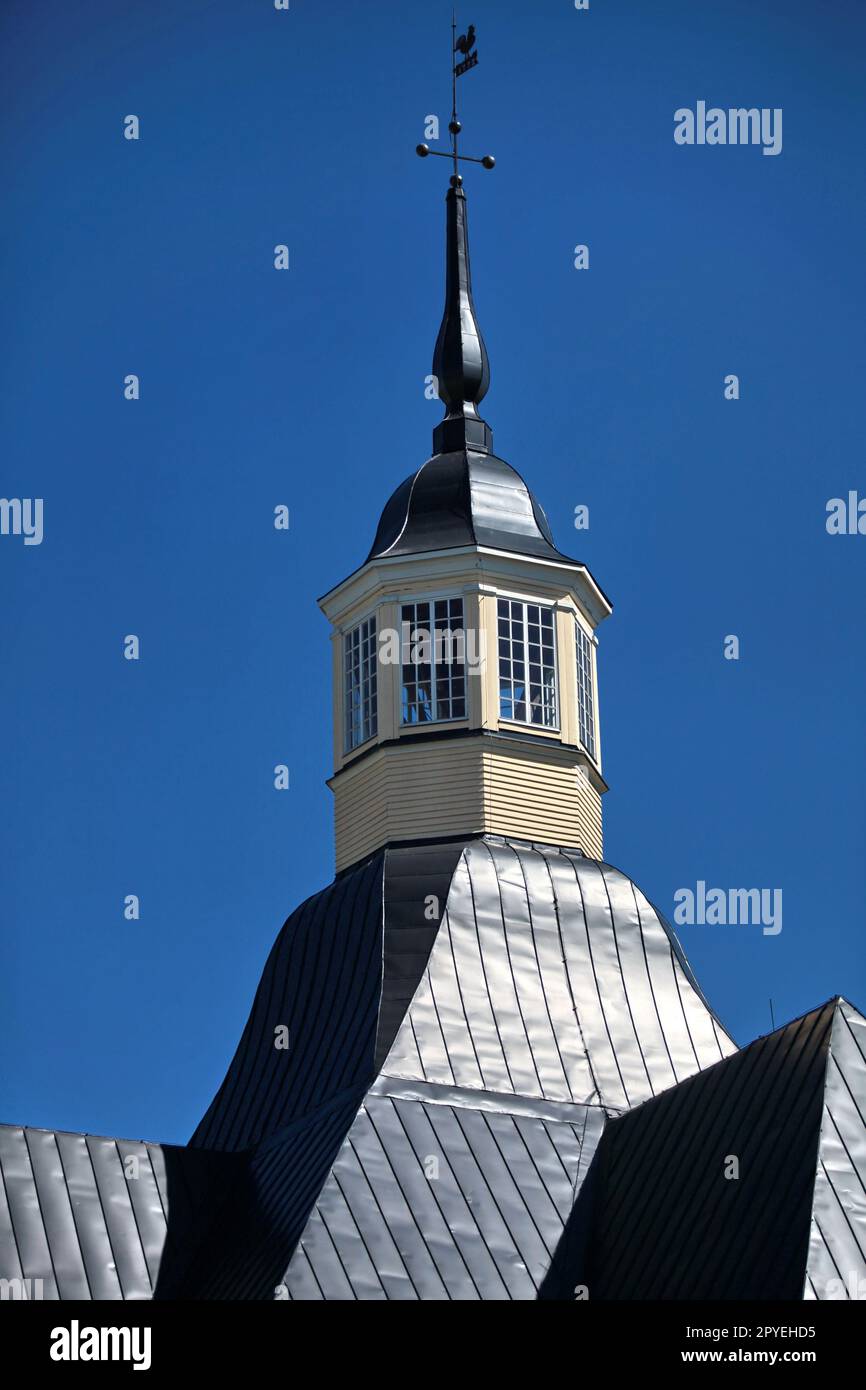 Pointed spire roof hi-res stock photography and images - Alamy