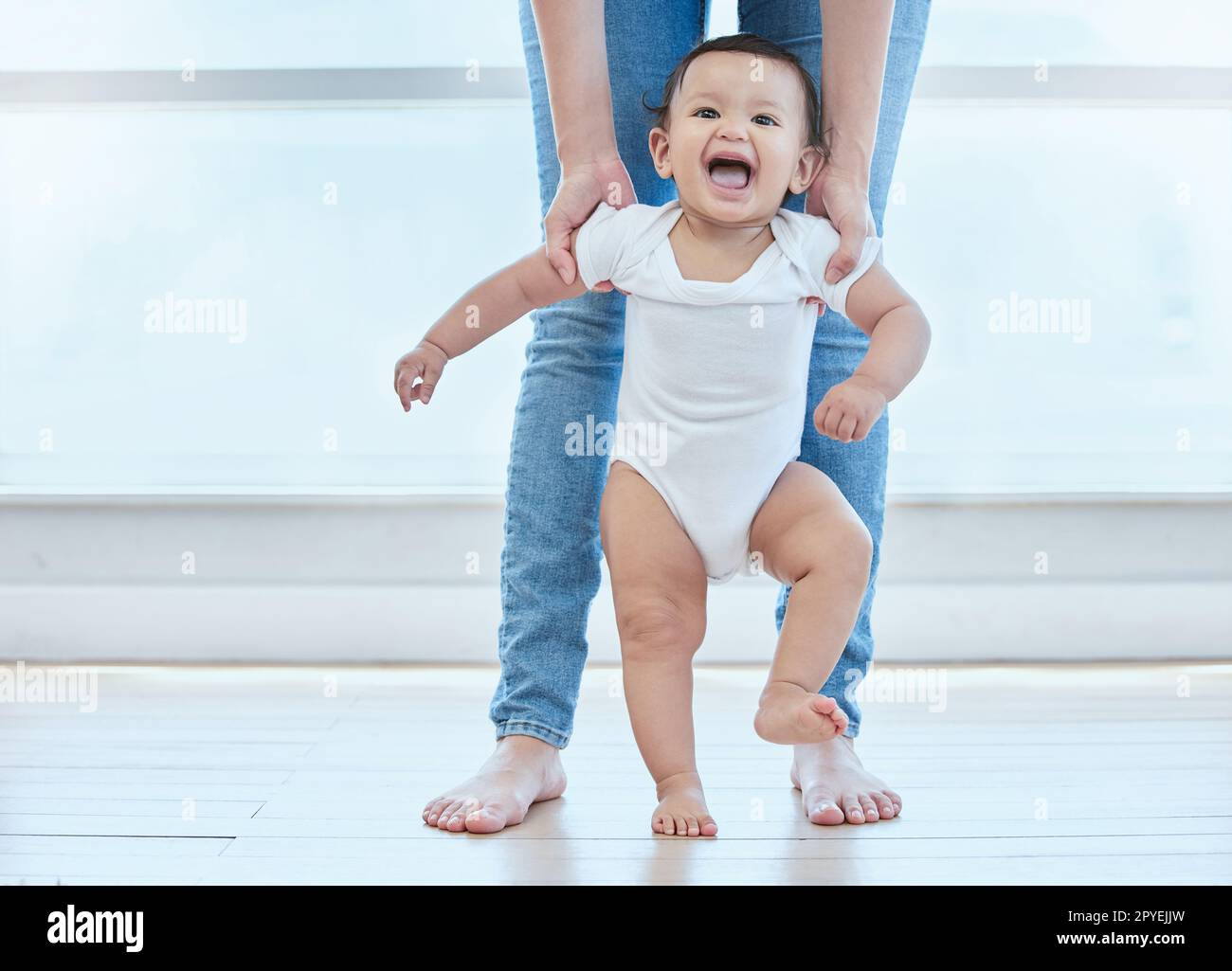 Baby step family hi-res stock photography and images - Alamy