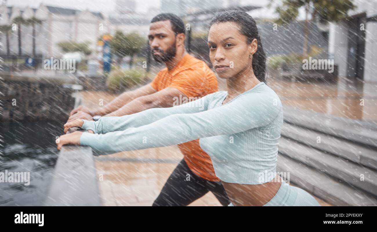 Athletic woman walking rain hi-res stock photography and images - Alamy