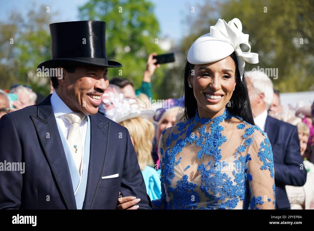 US singer Lionel Richie and Lisa Parigi pose for a photo during a ...