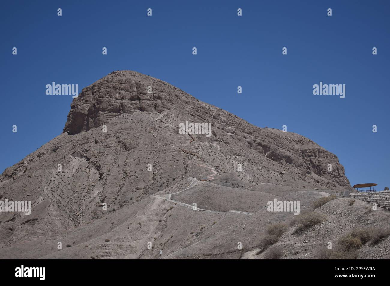 Sitio Arqueológico Cerro Baul Stock Photo - Alamy