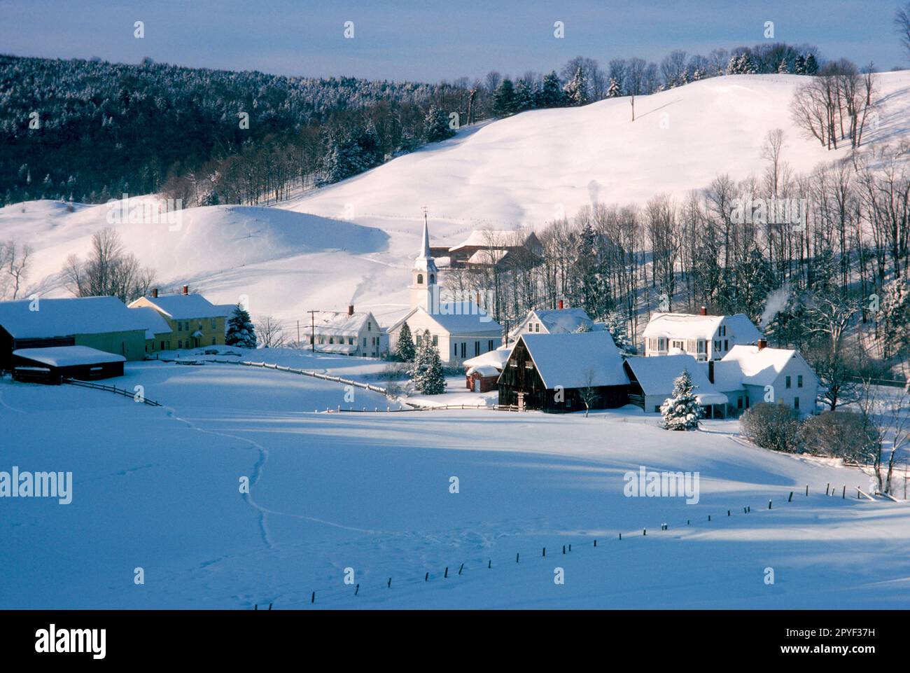 Rural village vermont hi-res stock photography and images - Alamy