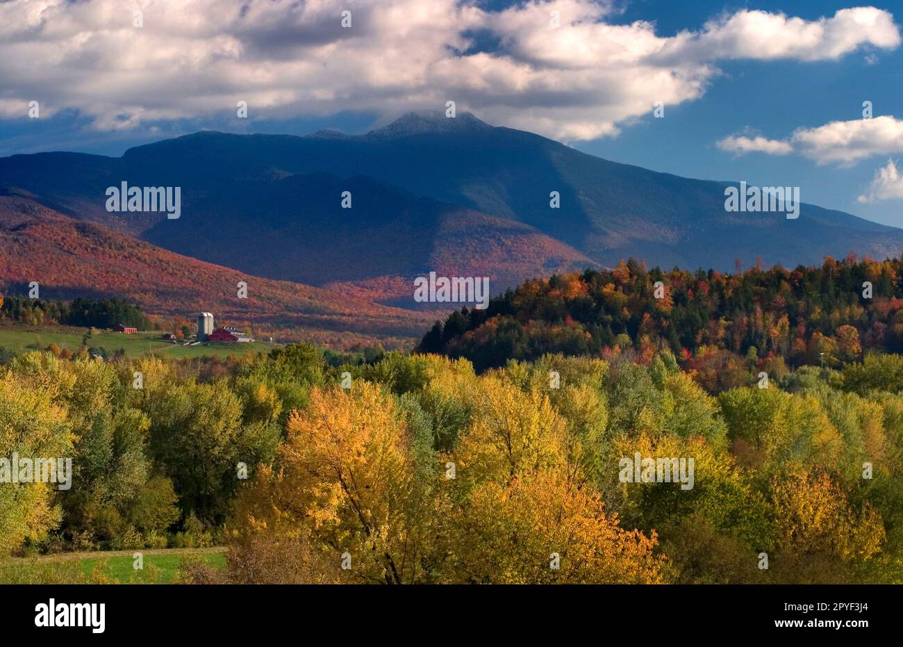 Mt mansfield vermont hi-res stock photography and images - Alamy
