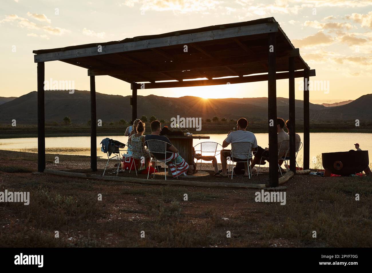 Soaking modern hi-res stock photography and images - Alamy