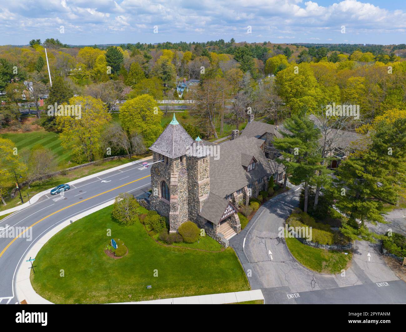 First Parish Church at 349 Boston Post Road in historic town center of ...