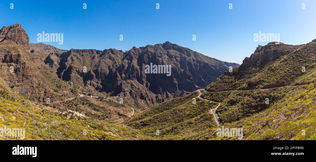 Beautiful landscape around valley hi-res stock photography and images ...