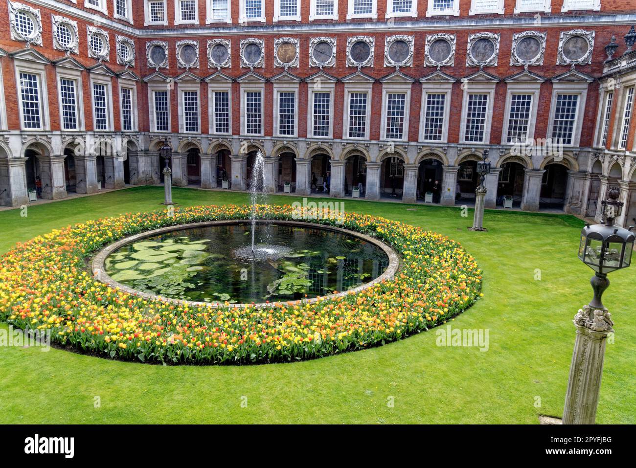 Fountain Court cloisters - designed by Sir Christopher Wren in the ...