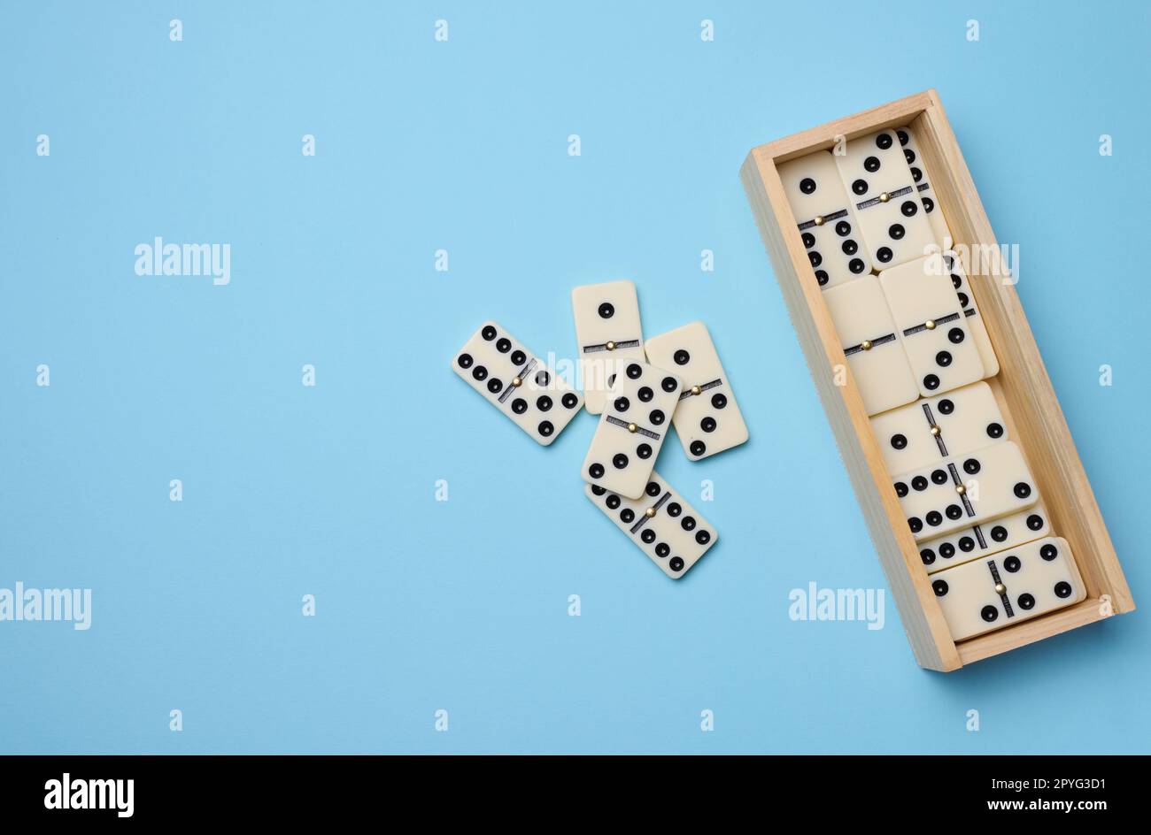 Intellectual entertainment hi-res stock photography and images - Alamy