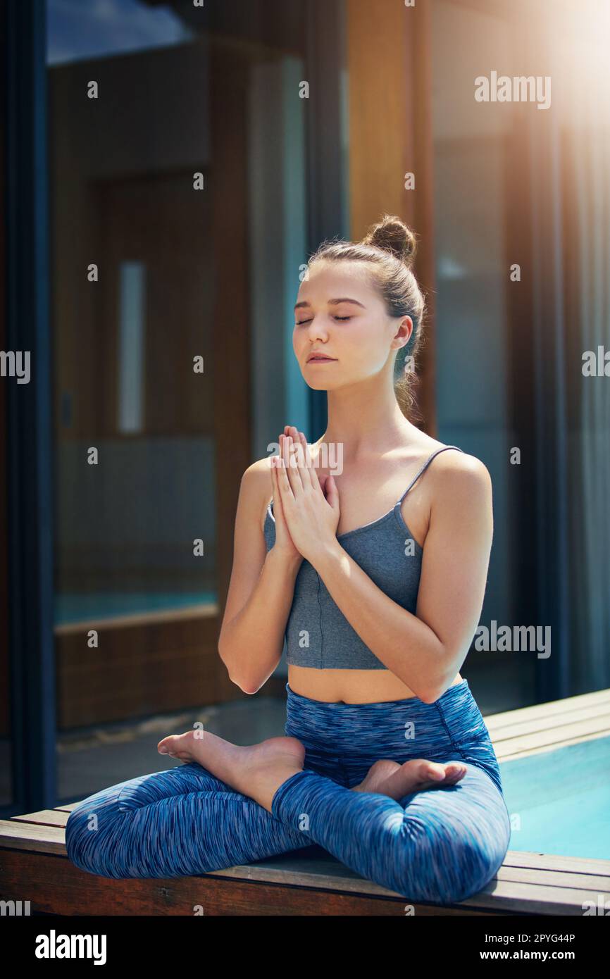 Overthinking women hi-res stock photography and images - Alamy
