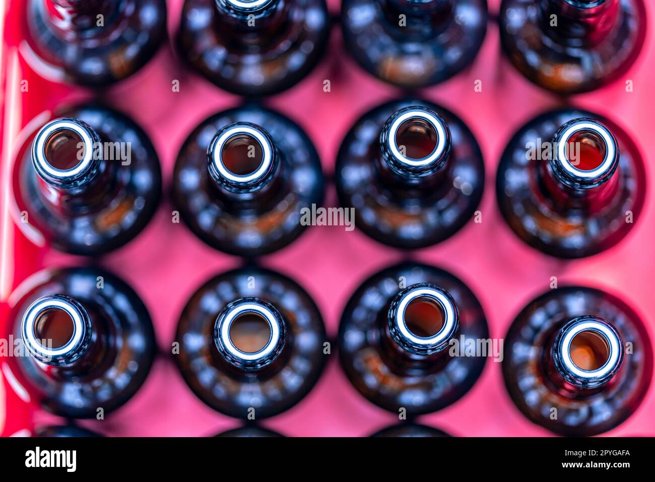 Empty stock hi-res stock photography and images - Alamy