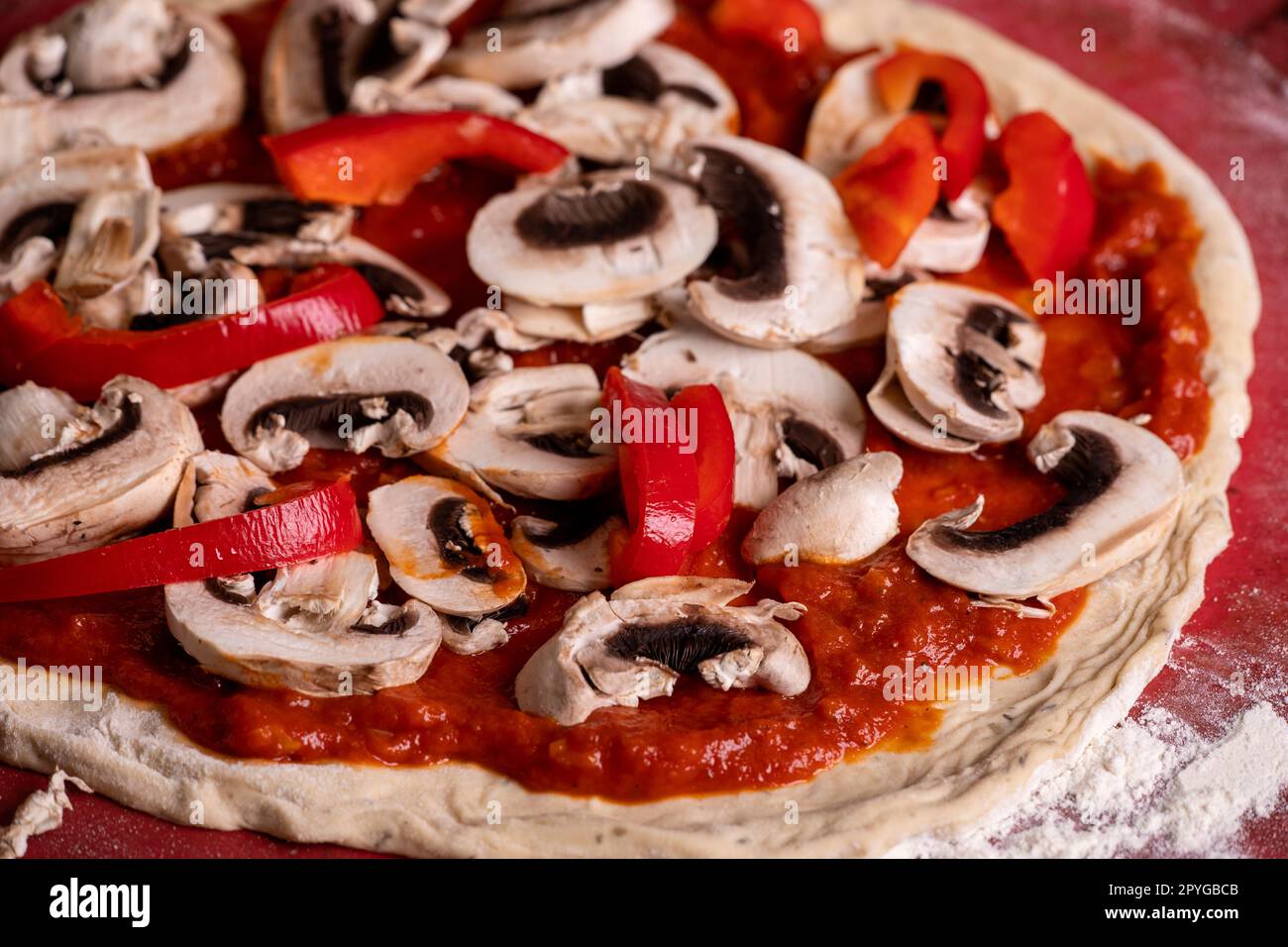 Pizza prosciutto funghi traditional hi-res stock photography and images ...