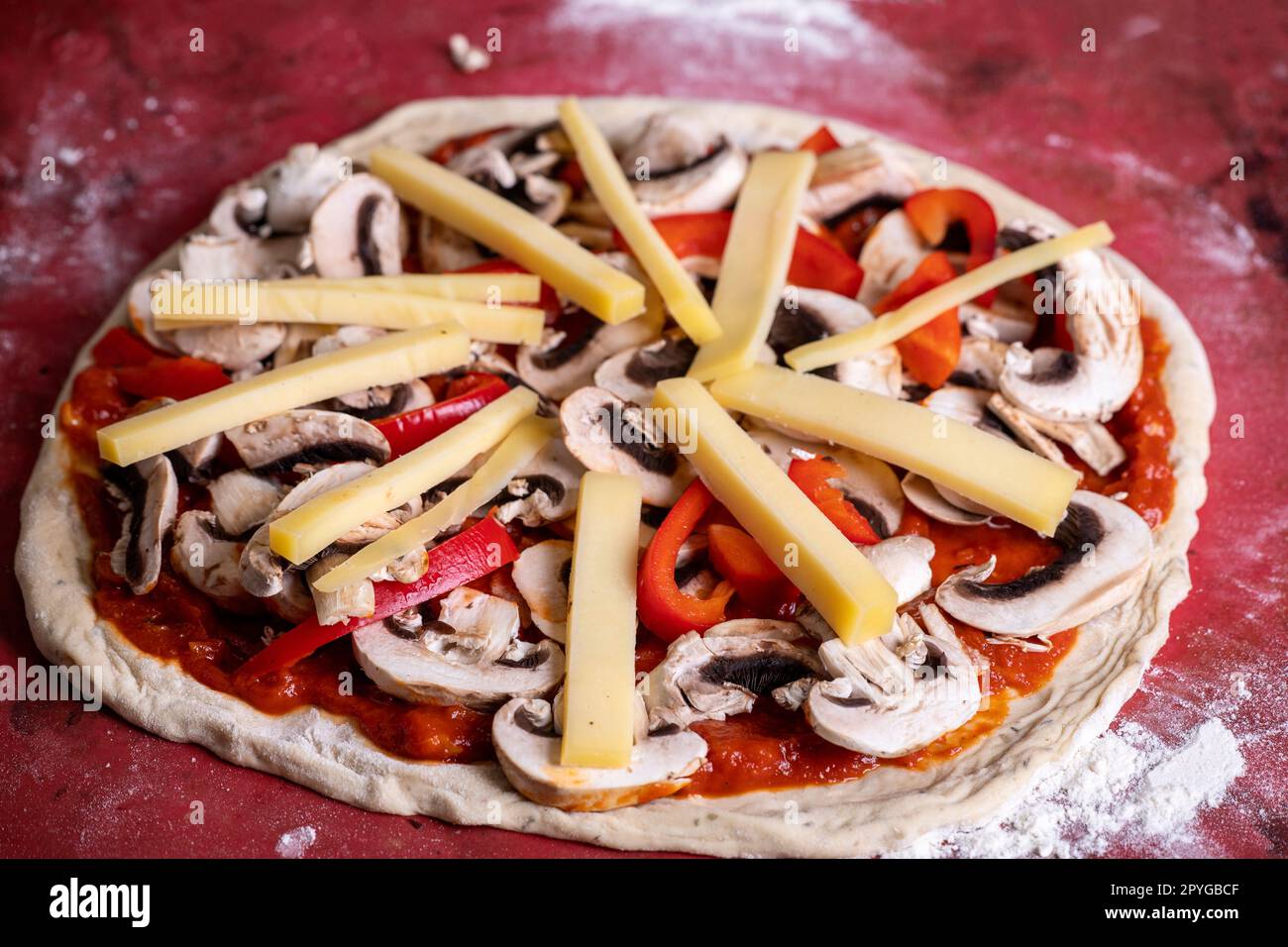 Pizza prosciutto funghi traditional hi-res stock photography and images ...