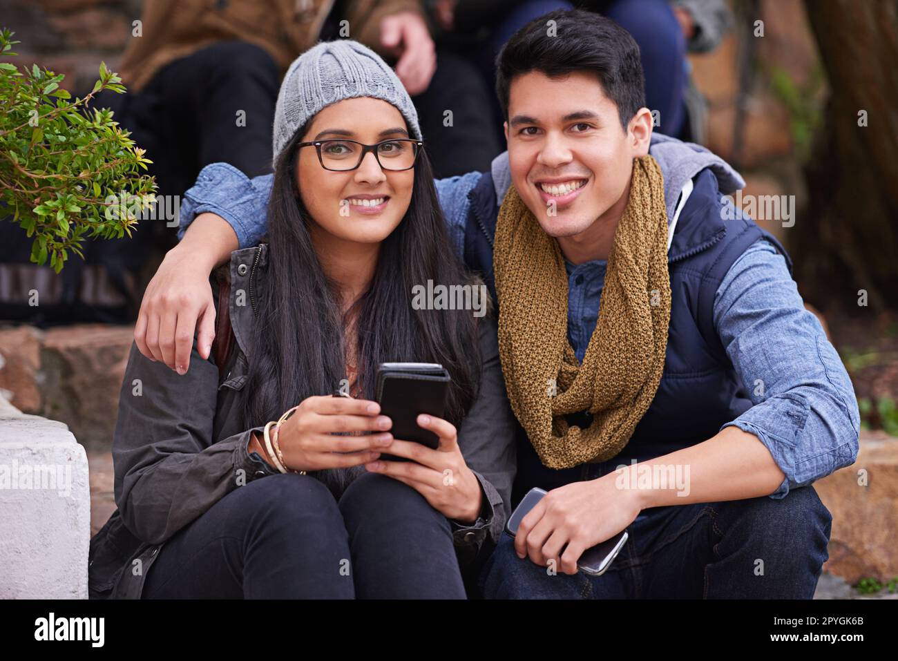 Student couple campus hi-res stock photography and images - Alamy