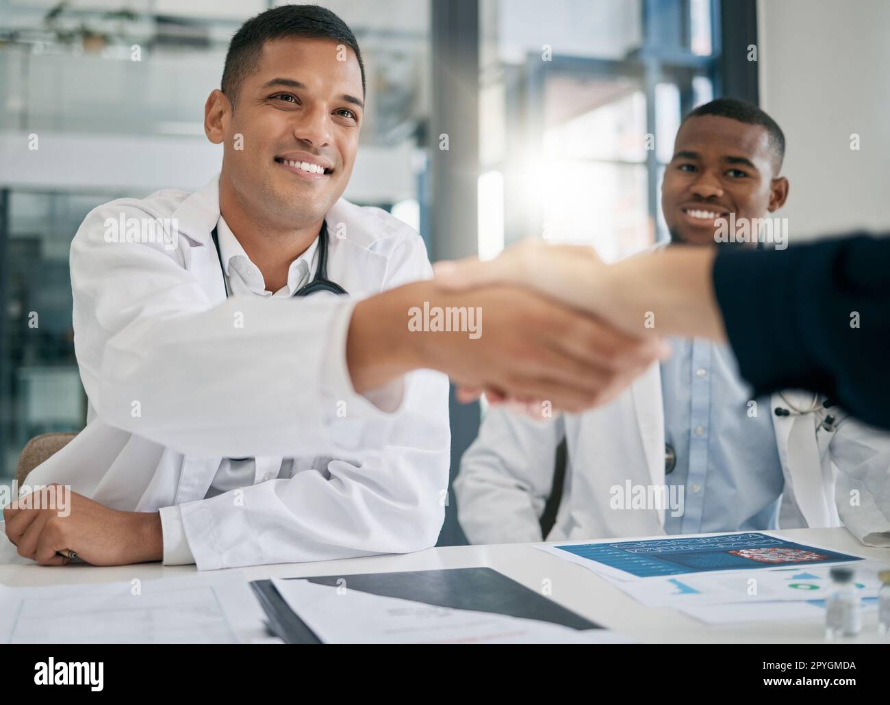 Client education hi-res stock photography and images - Alamy