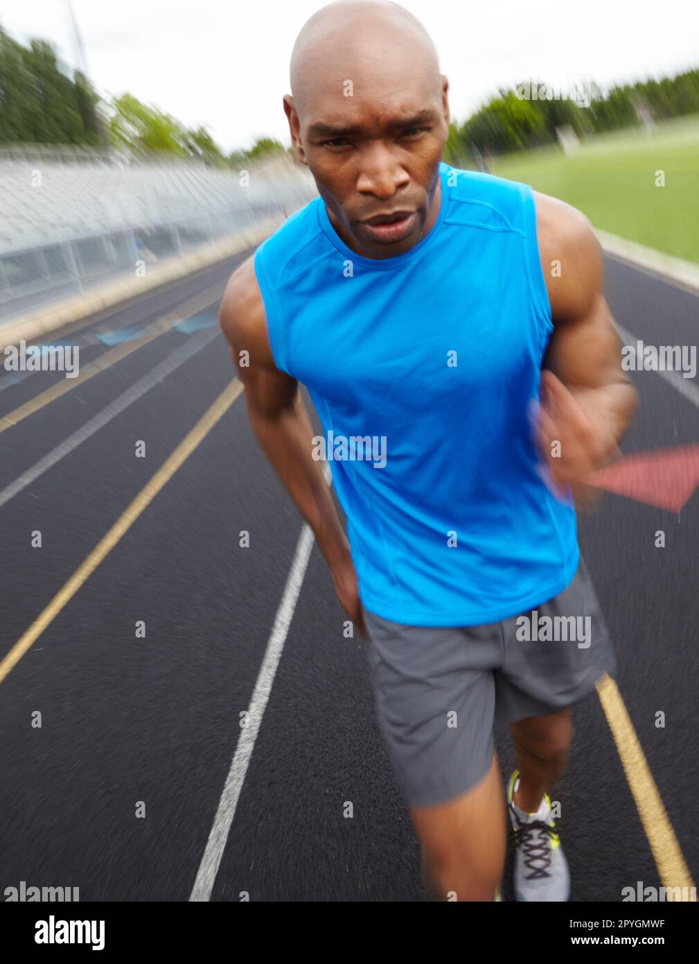 Focused view hi-res stock photography and images - Alamy