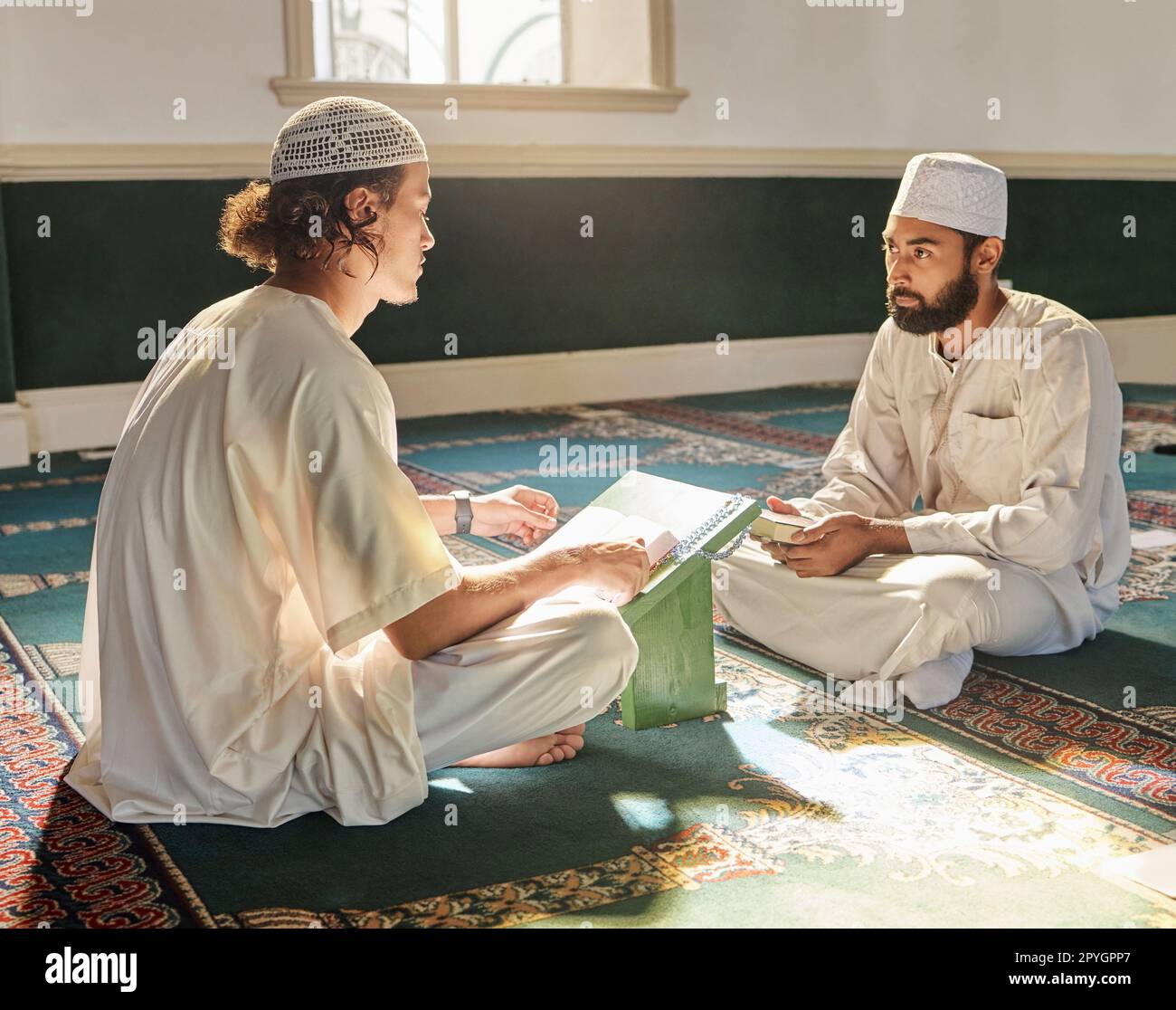 Muslim teacher student hi-res stock photography and images - Alamy