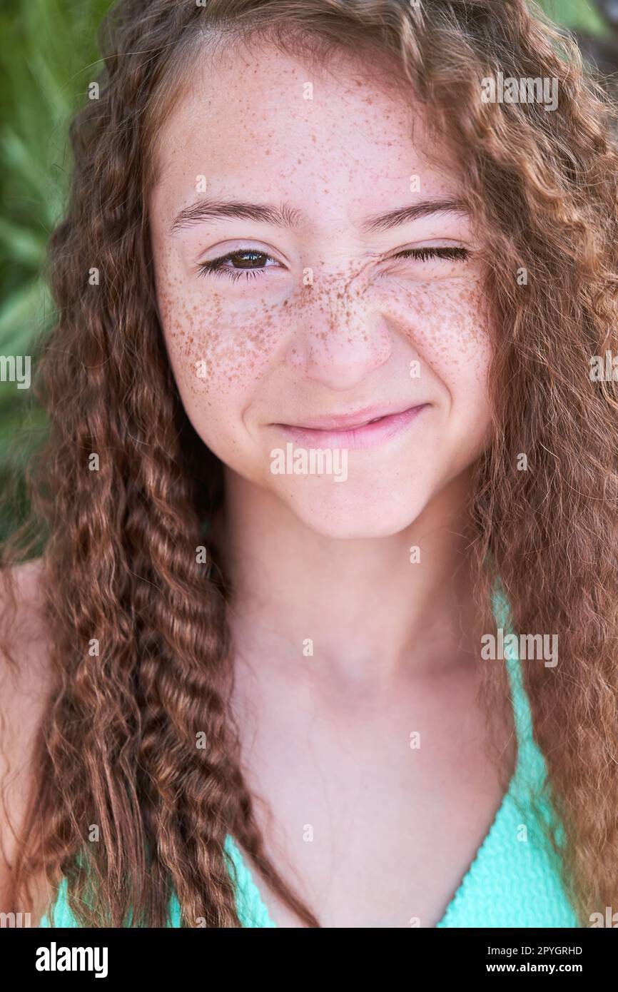 Close up face laughing hi-res stock photography and images - Alamy