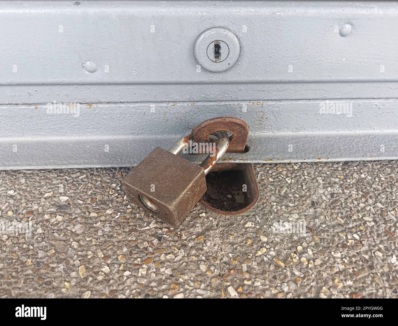 Old padlock. lock on iron door Stock Photo - Alamy