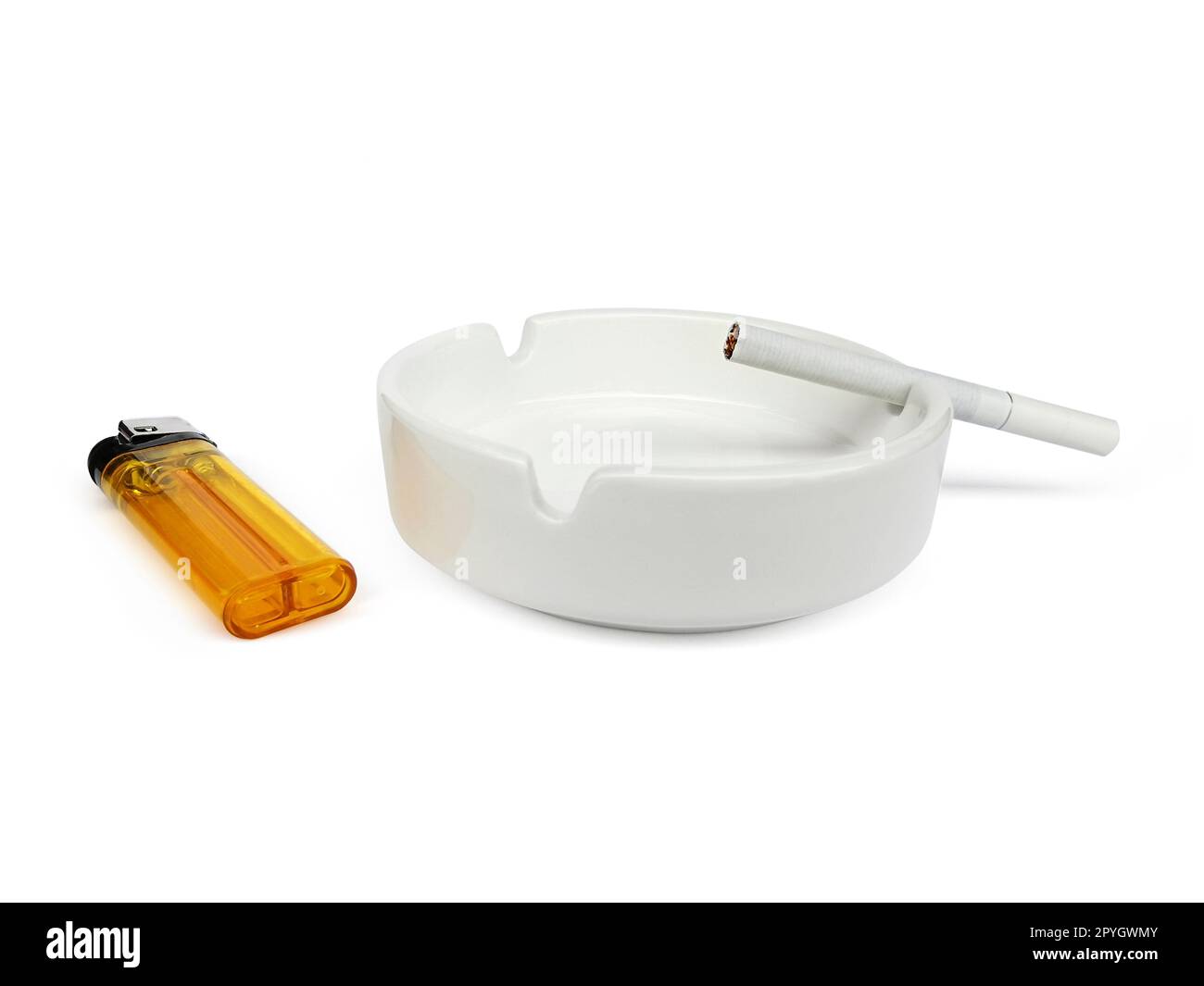 Full ashtray of cigarettes hi-res stock photography and images - Alamy