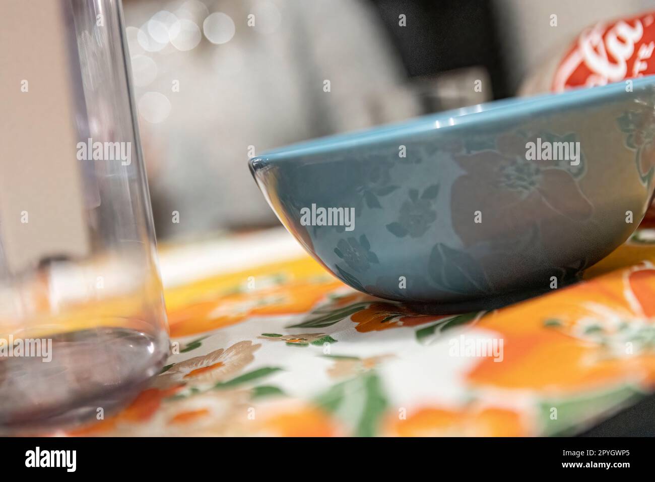 Modern dining experience hi-res stock photography and images - Alamy