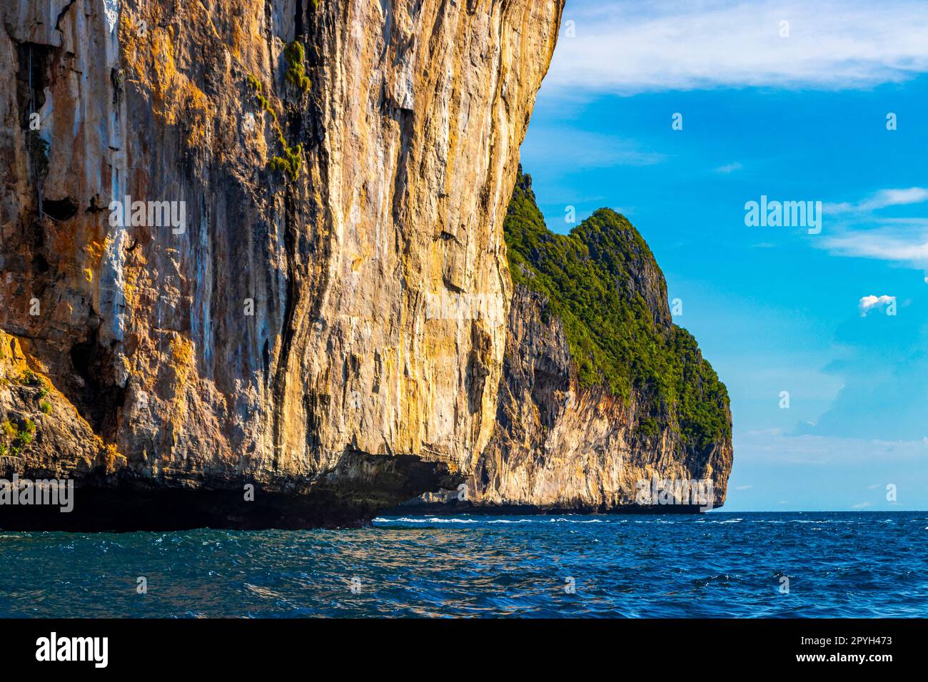 Beautiful tropical limestone islands on Koh Phi Phi Leh Thailand Stock ...