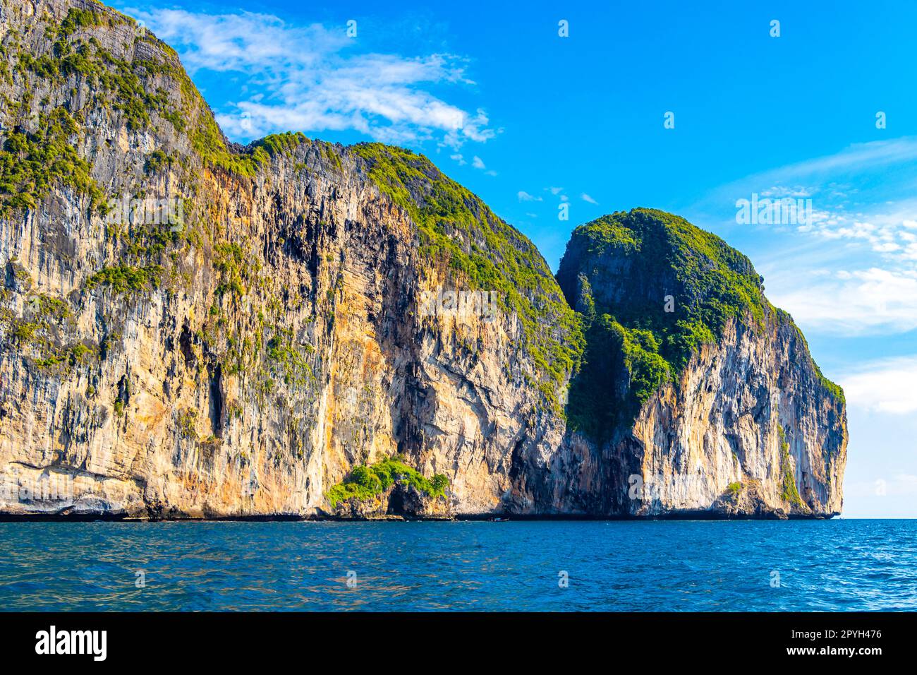 Beautiful tropical limestone islands on Koh Phi Phi Leh Thailand Stock ...